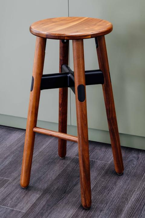 Thinking Works | Okidoki - Set of 4 high stools (Walnut) | Powered by ...